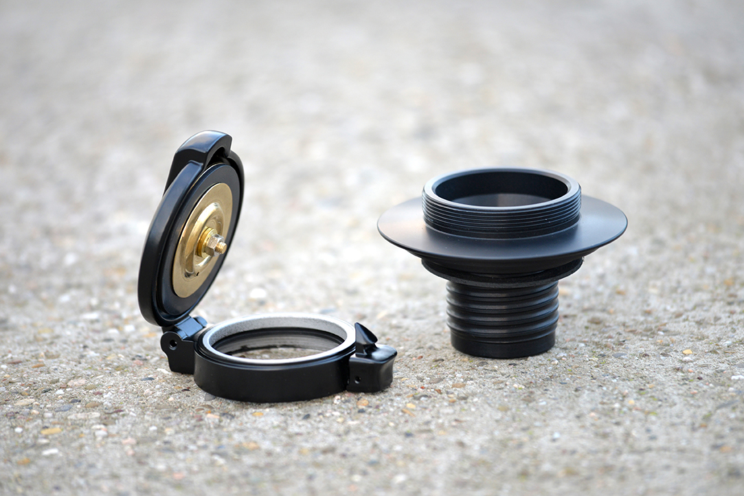 Hinged fuel cap for BMW | WalzWerk® Motorcycles